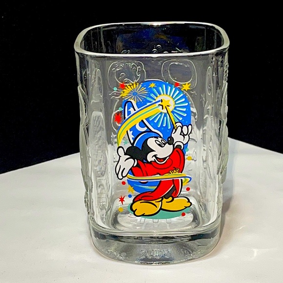 Disney | Dining | Walt Disney World Mickey Mouse 200 Millenium Sorcerer ...